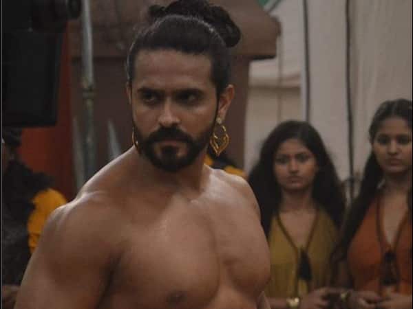 Prithvi Vallabh actor Ashish Sharma Shares Picture With Anupam Kher On ...