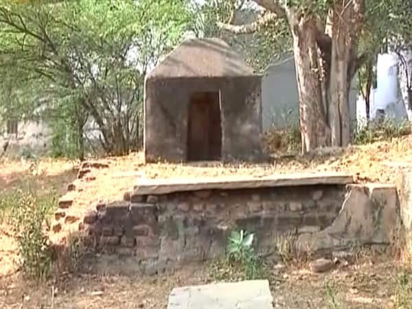Deorala: Village cursed after Roop Kanwar's sati 31 years ago?