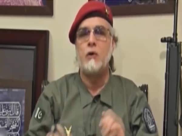 Zaid Hamid's foul cry on Pakistani channels